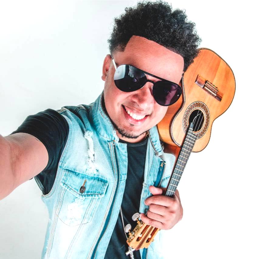 Jhonatan Alexandre estreia na feijoada do Barril 8000